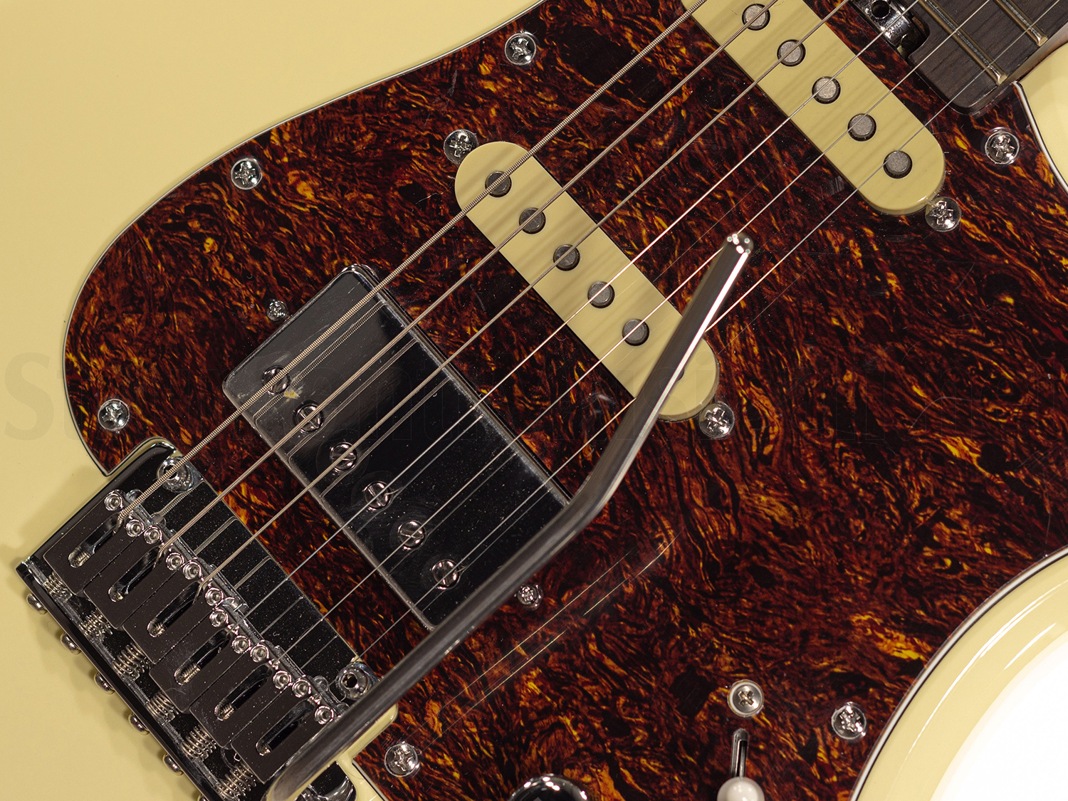 SCHECTER R66 Custom Traditional Saint Louis | Strumenti Musicali .net